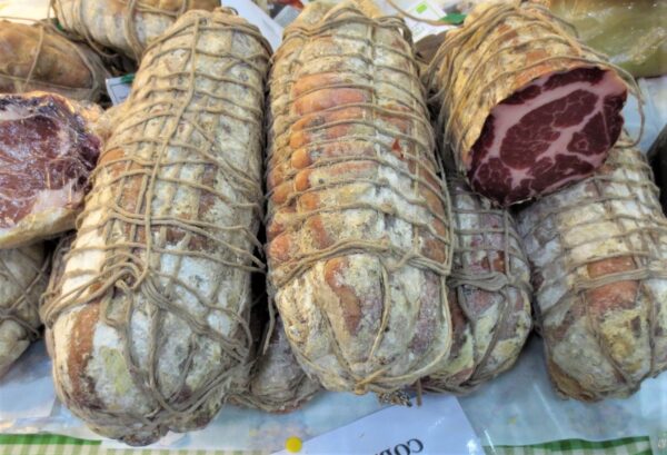 Charcuterie Coppa : Les Secrets de ce Délice Artisanal